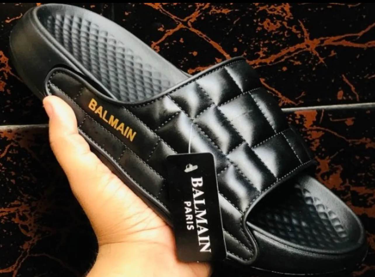 Balmain Slippers 100% Comfortable & Vert Attractive Design And Colour ...