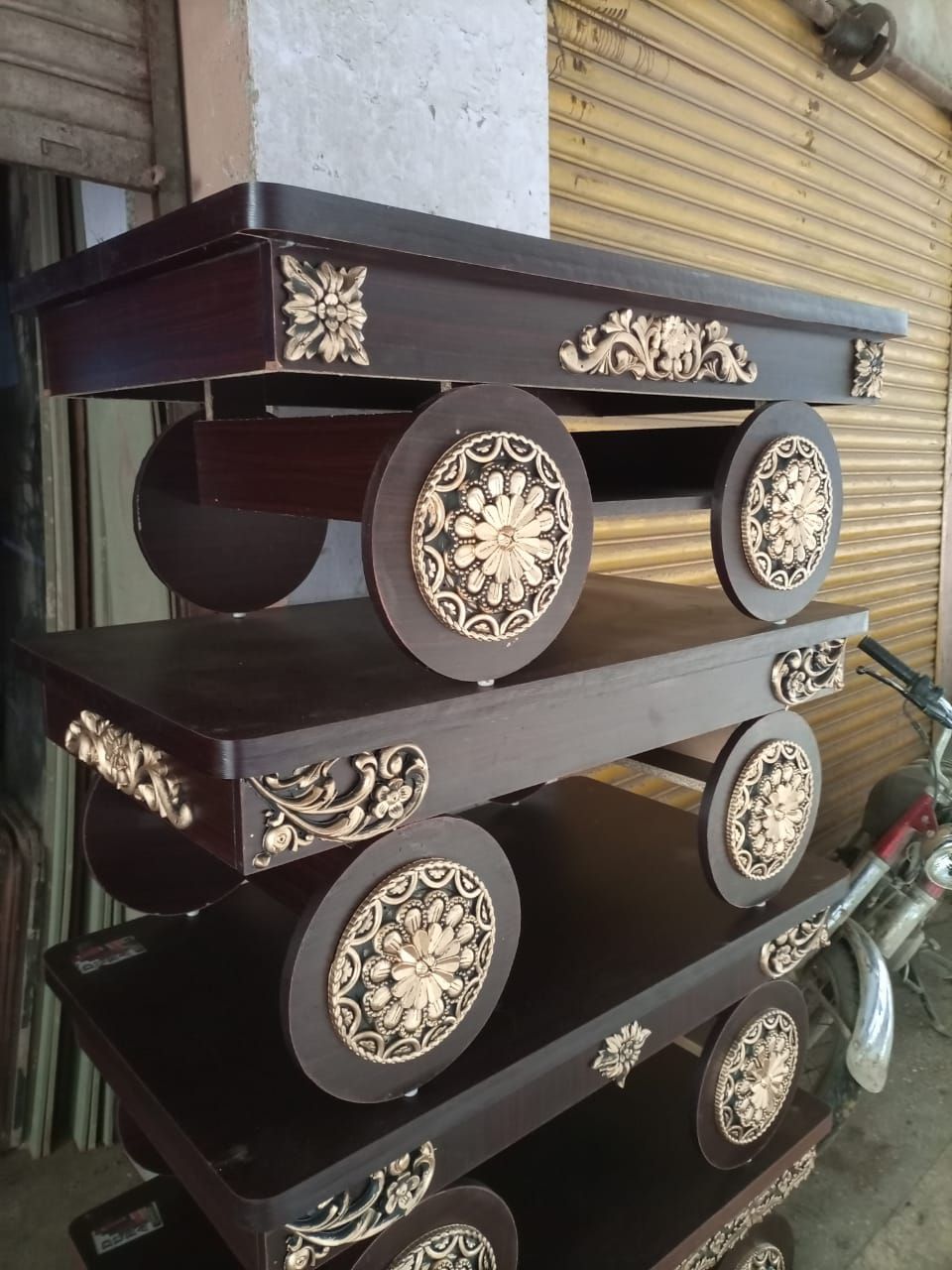 customize centre table MDF wood lemination premium quality glossy ...