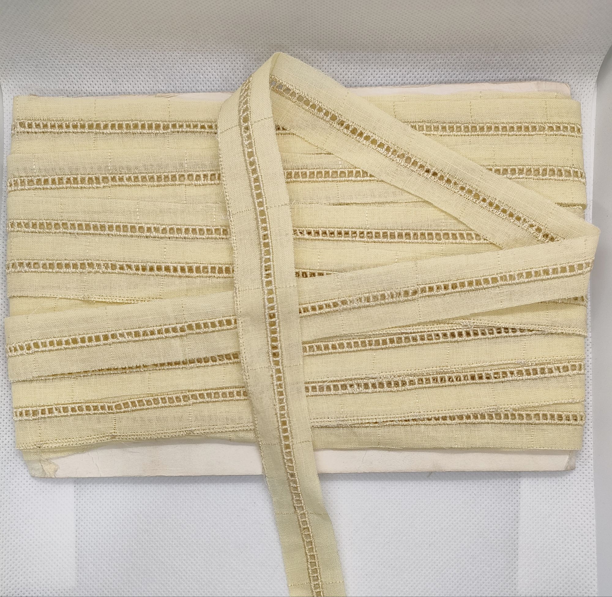 5 Yards Seerhi Lace , Joint Lace , Center Lace , Chicken Lace For ...