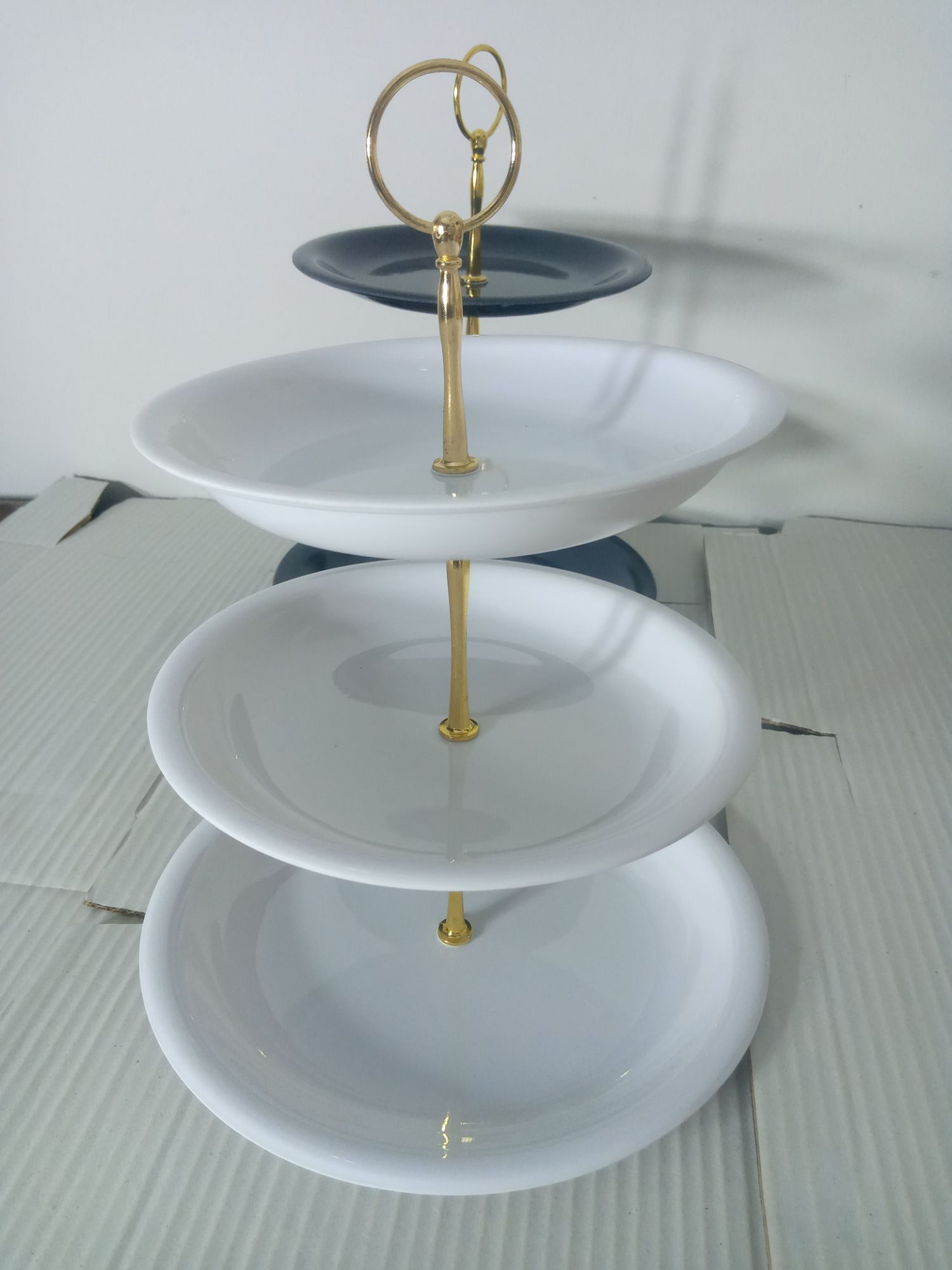 Three Tier Serving Platter in Melamine | 3-Tier Melamine Cupcake Stand ...
