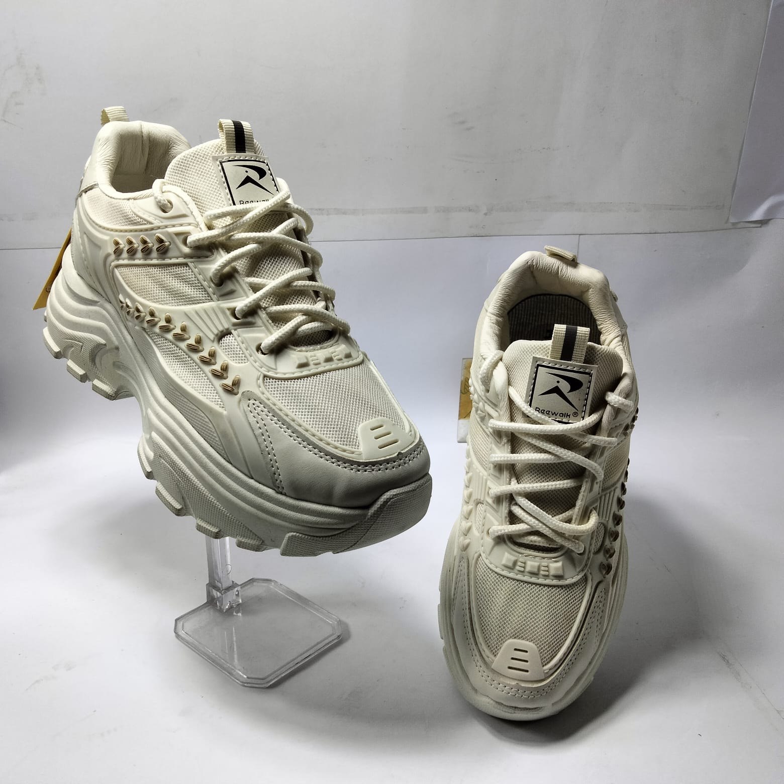 shoes joggers sneakers for girls | Daraz.pk