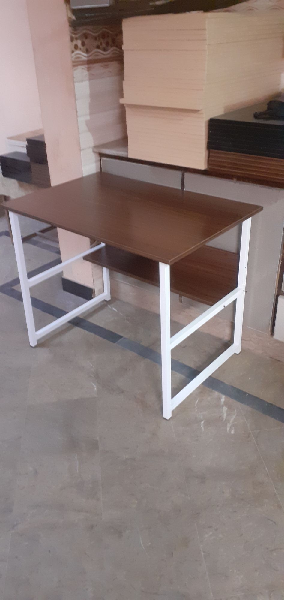 SOFTWARE COMPANY TABLES,IT WORKING TABLES AND TELECOMMUNICATION TABLES ...