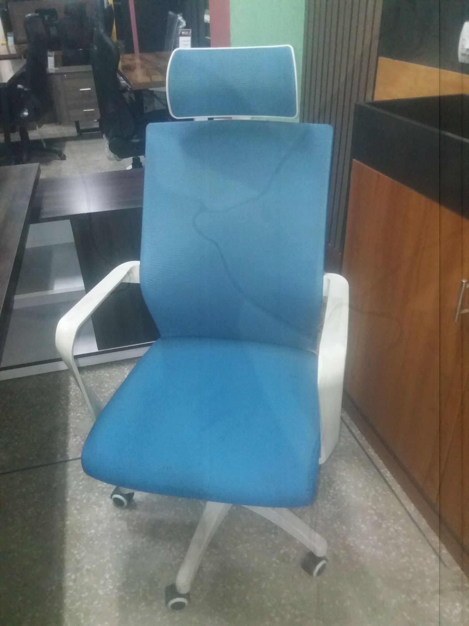 office revolving chair | Daraz.pk