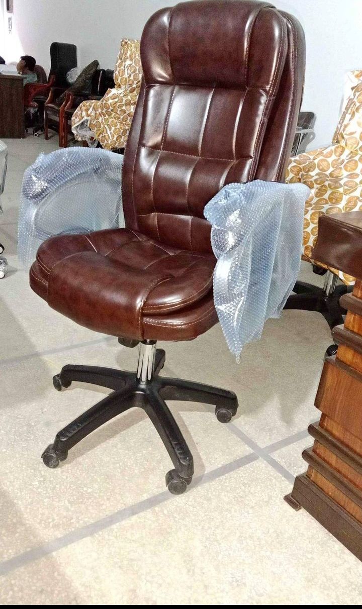 Study chair computer chair Office revolving chair Boss executive chair ...