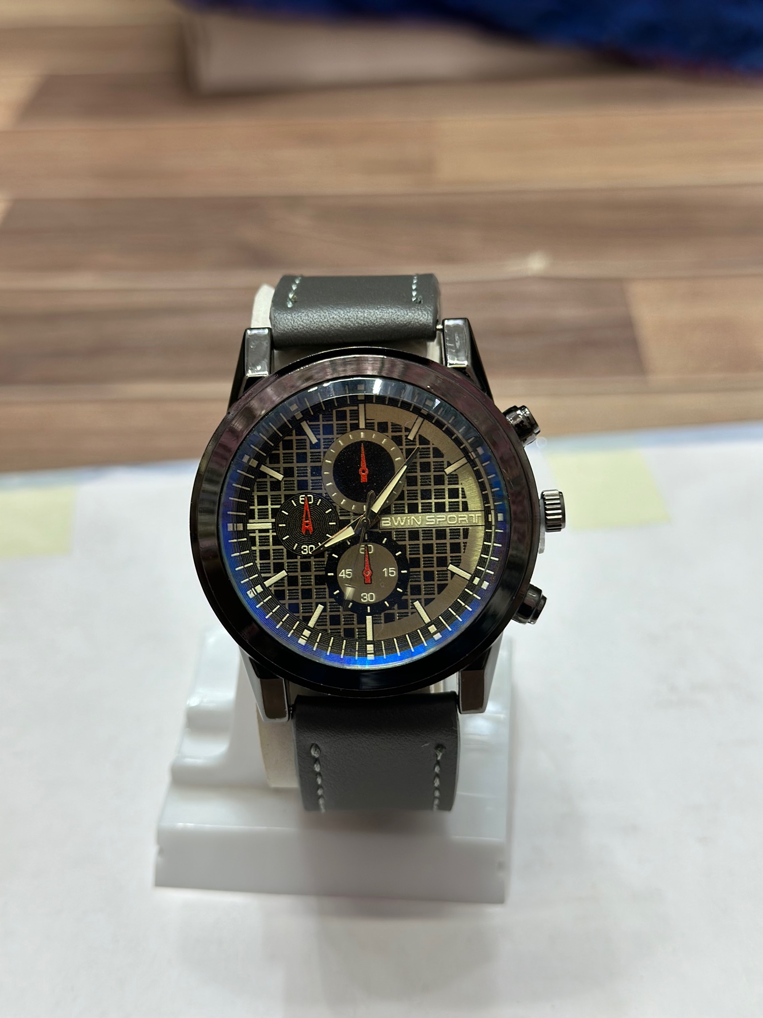 Awin Sports Gents Watch leather Strap | Daraz.pk