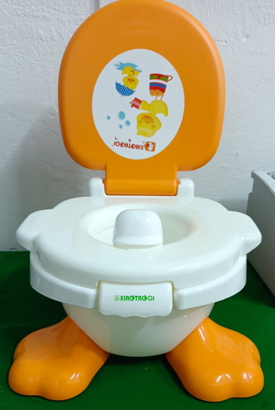Pure Plastic Material Potty Trainer Seat For Kids In Duck Shape Design ...