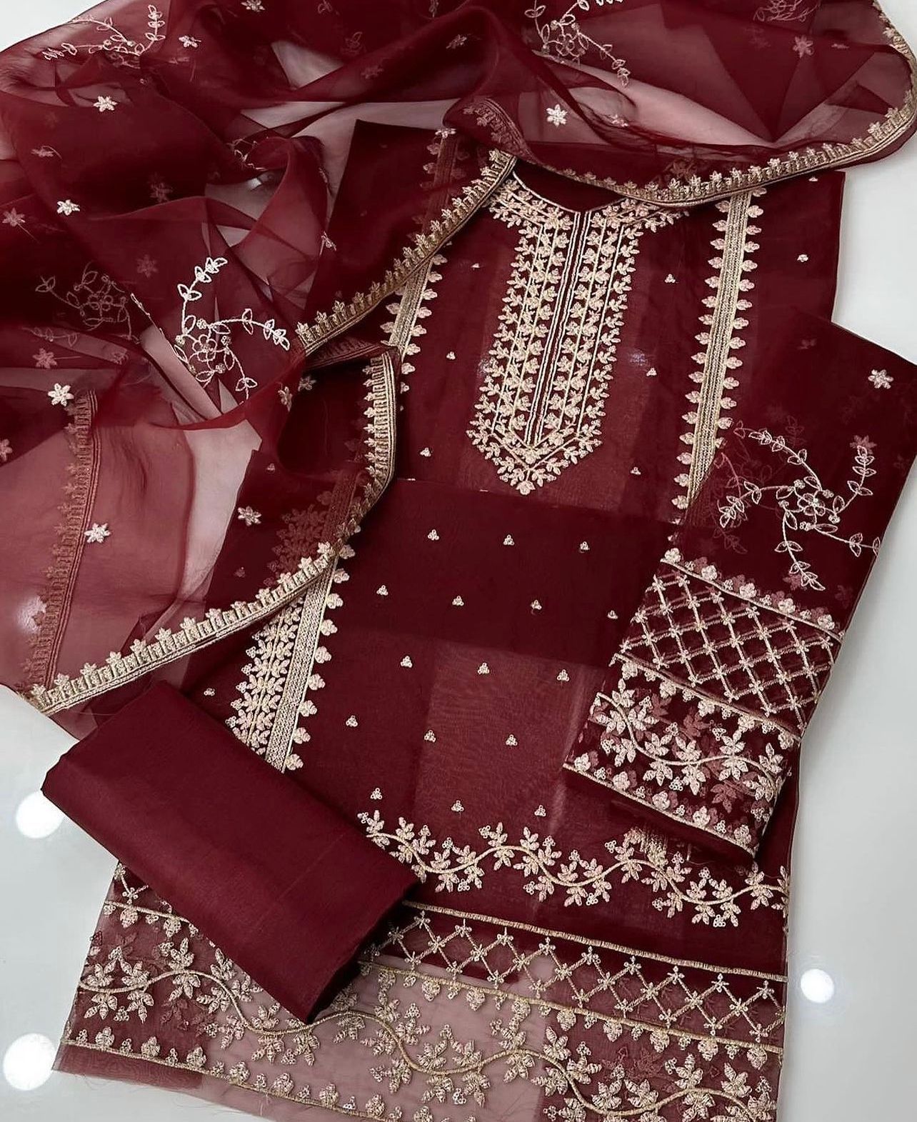 Fancy 3pc suit Organza Shirt Zari & Sequence WorkDupata Organza ...