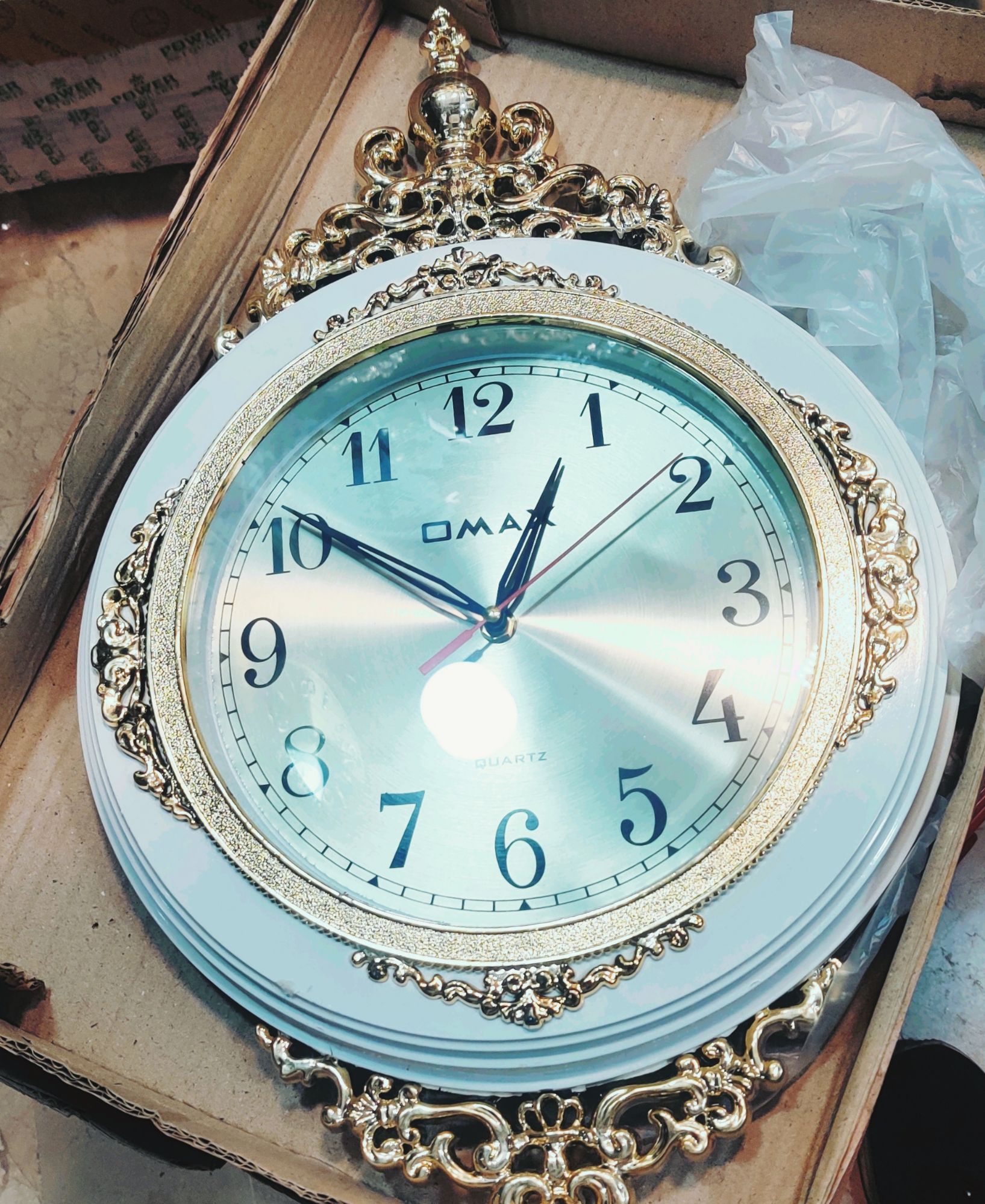 Omax Wall Clock in new design | Daraz.pk