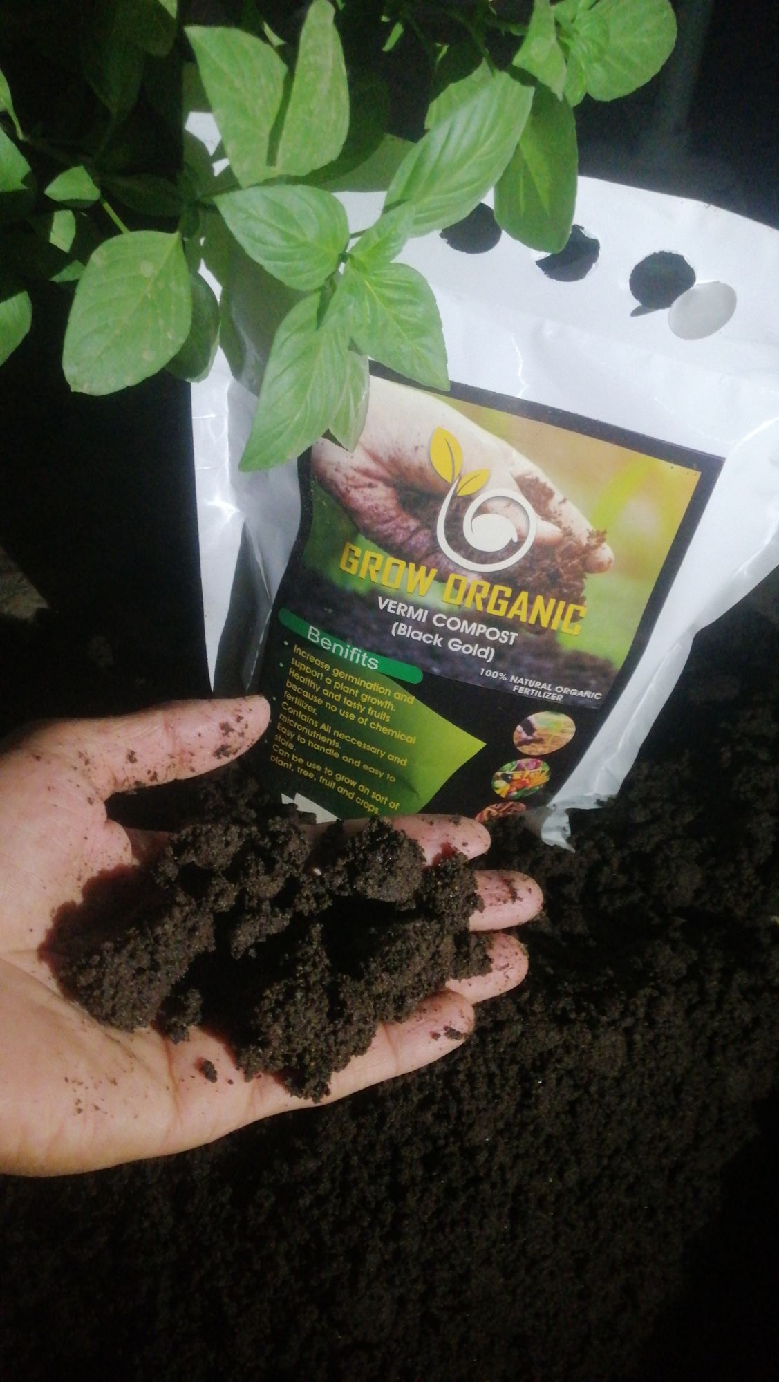 Organic Fertilizer Vermicompost Best Organic Gobar Compost 1KG | Daraz.pk