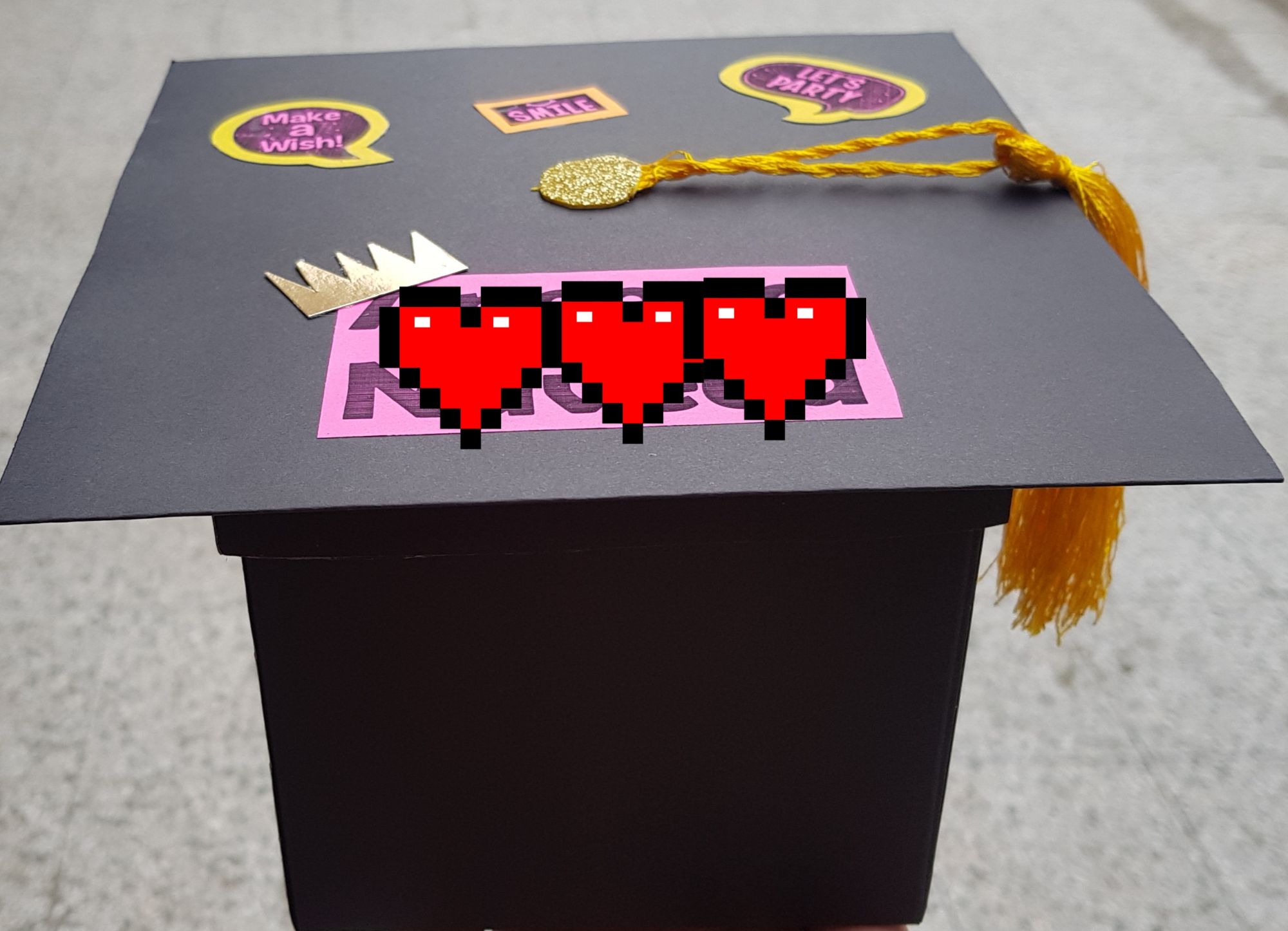 Graduation Cap Themed Choclate Gift Pack.U can custmize any name tag on ...