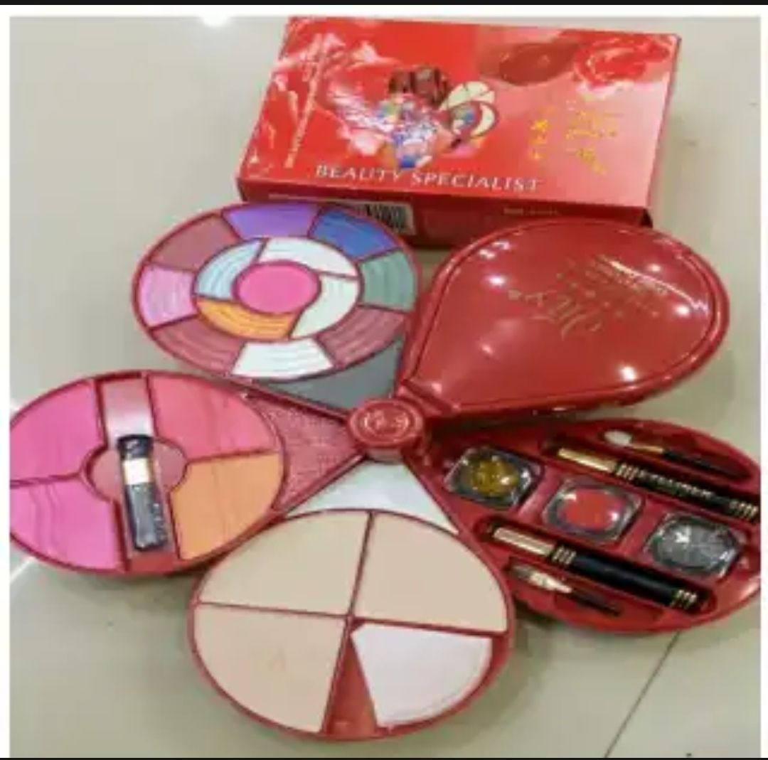 Complete Professional Makeup Kit | Daraz.pk