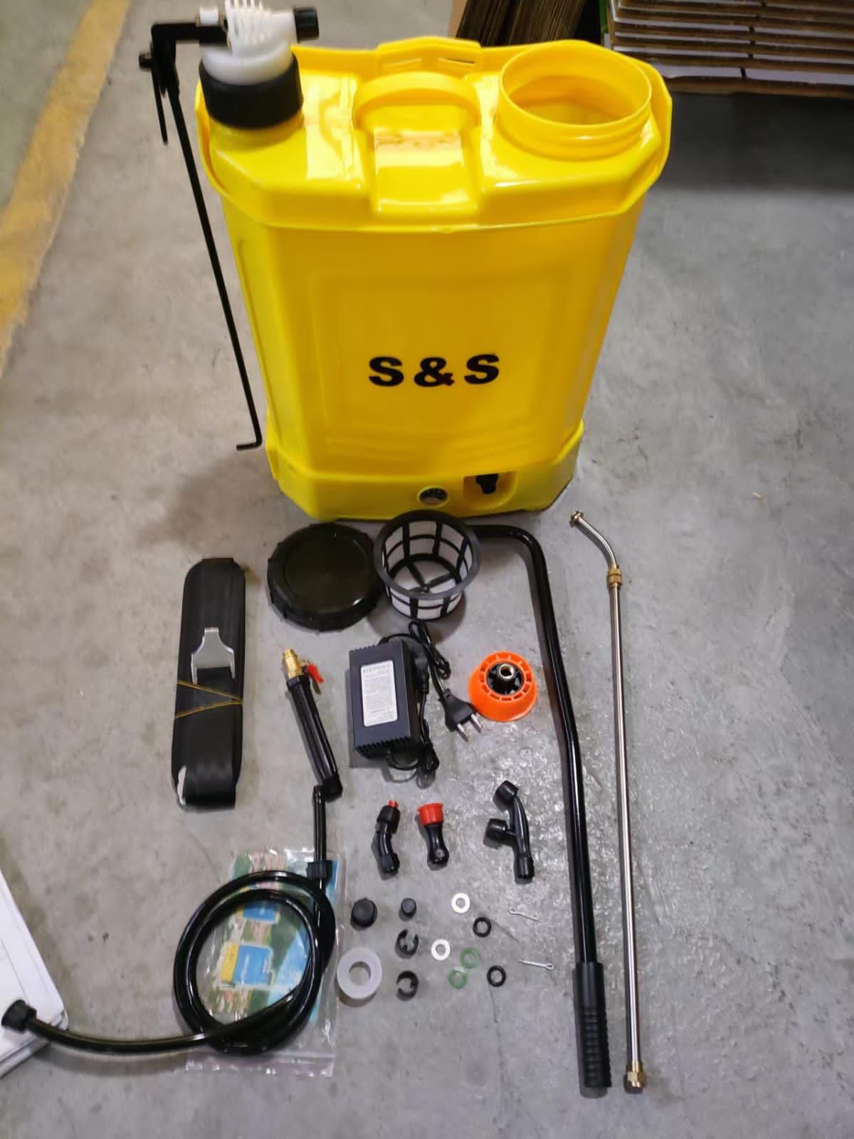 manual & battery spray machine(2in1) | Daraz.pk