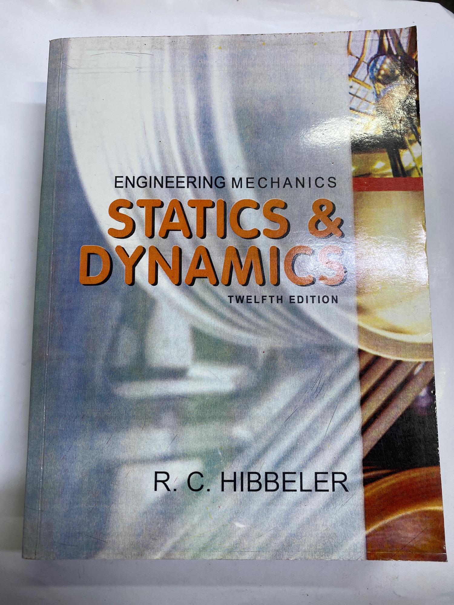 ENGINEERING MECHANICS STATICS AND DYNAMICS 12th EDITION R.C HIBBELER | Daraz.pk
