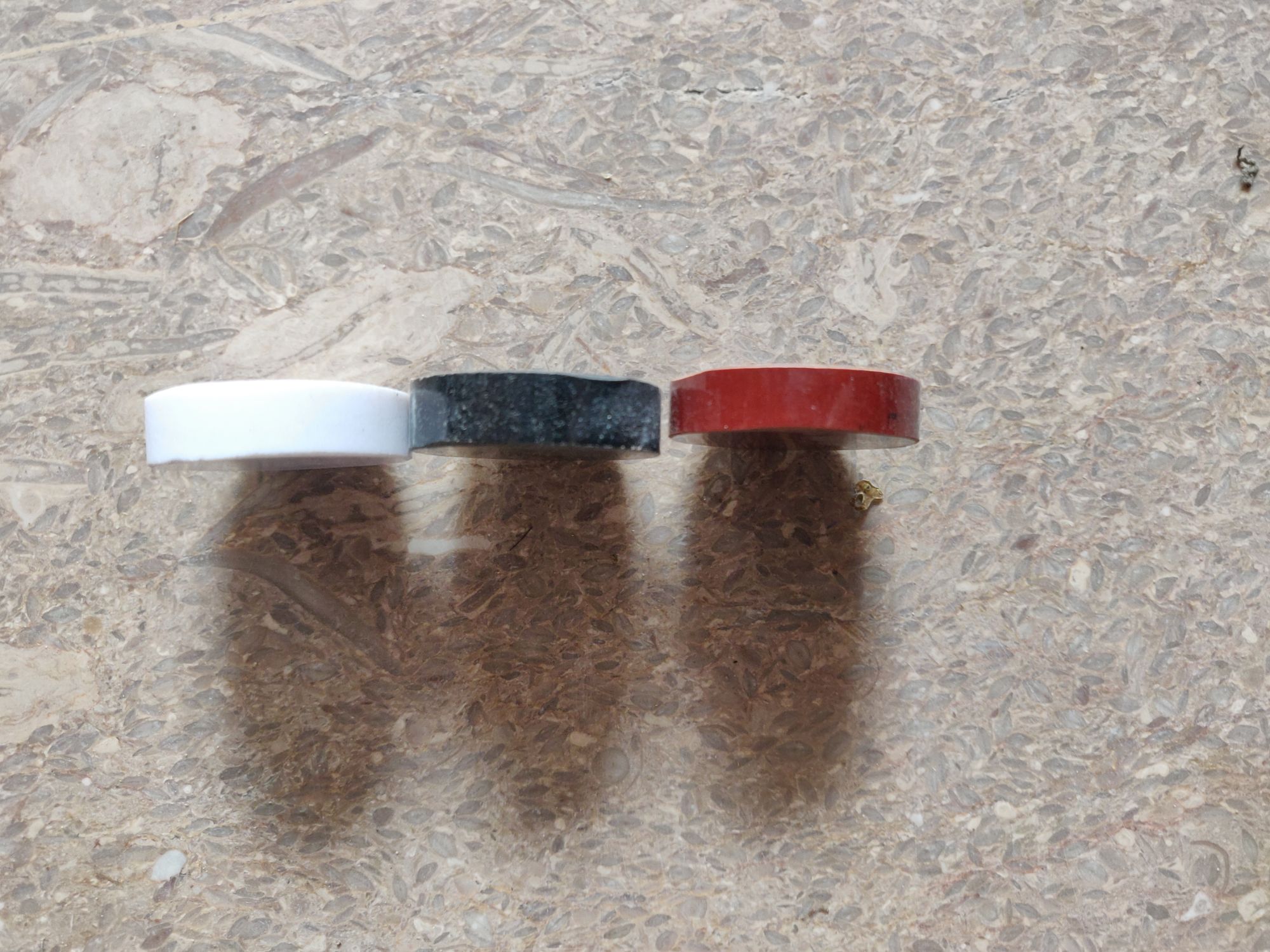 carrom board coins /gotti with dental powder | Daraz.pk