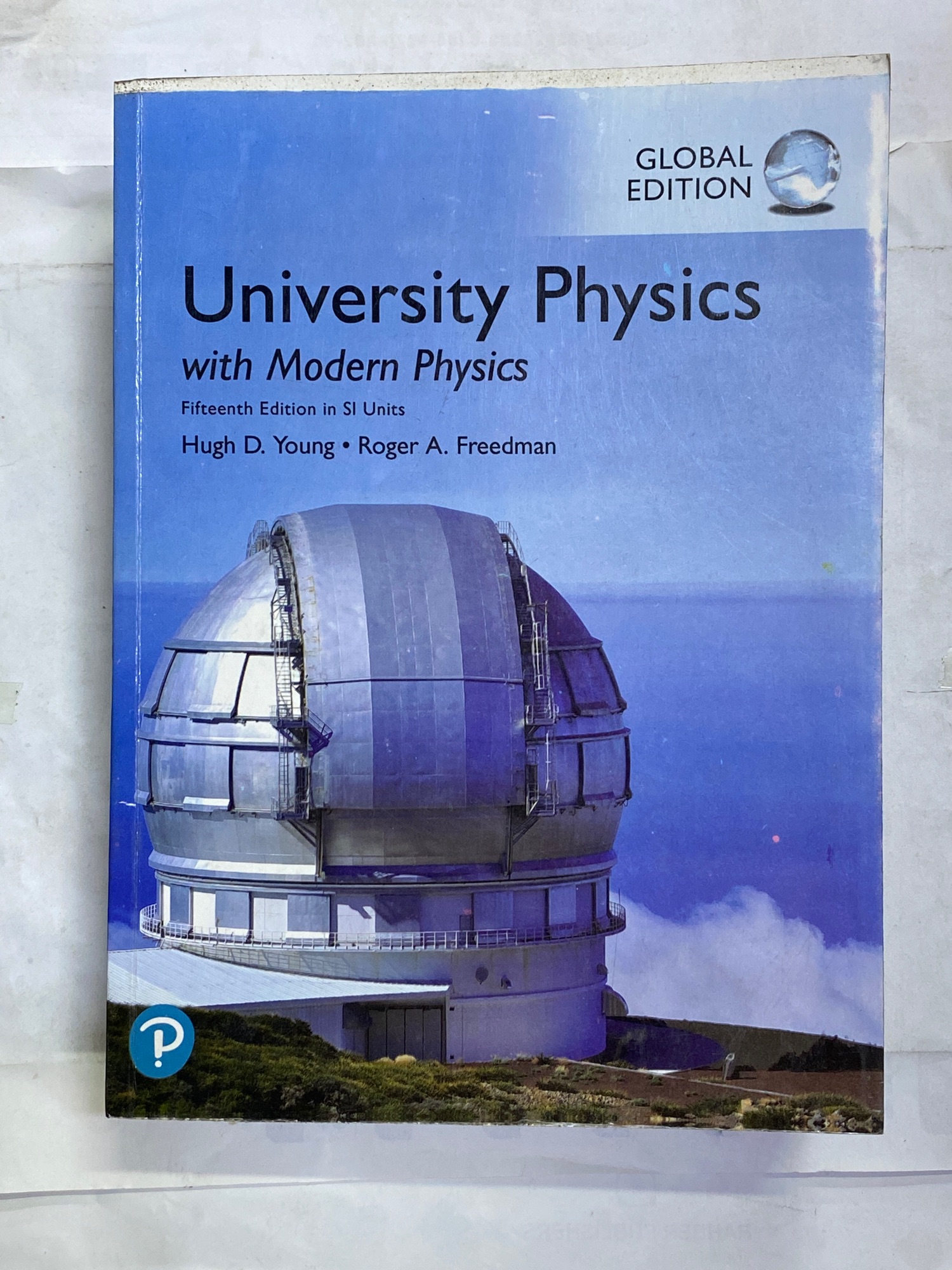 UNIVERSITY PHYSICS WITH MODERN PHYSICS 15th EDITION BY HUGH D. YOUNG ROGER A. FREEDMAN | Daraz.pk