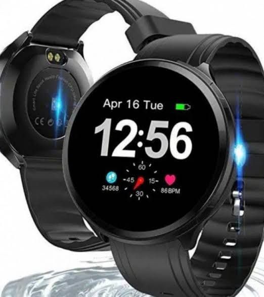D18 Premium Smartwatch | Daraz.pk