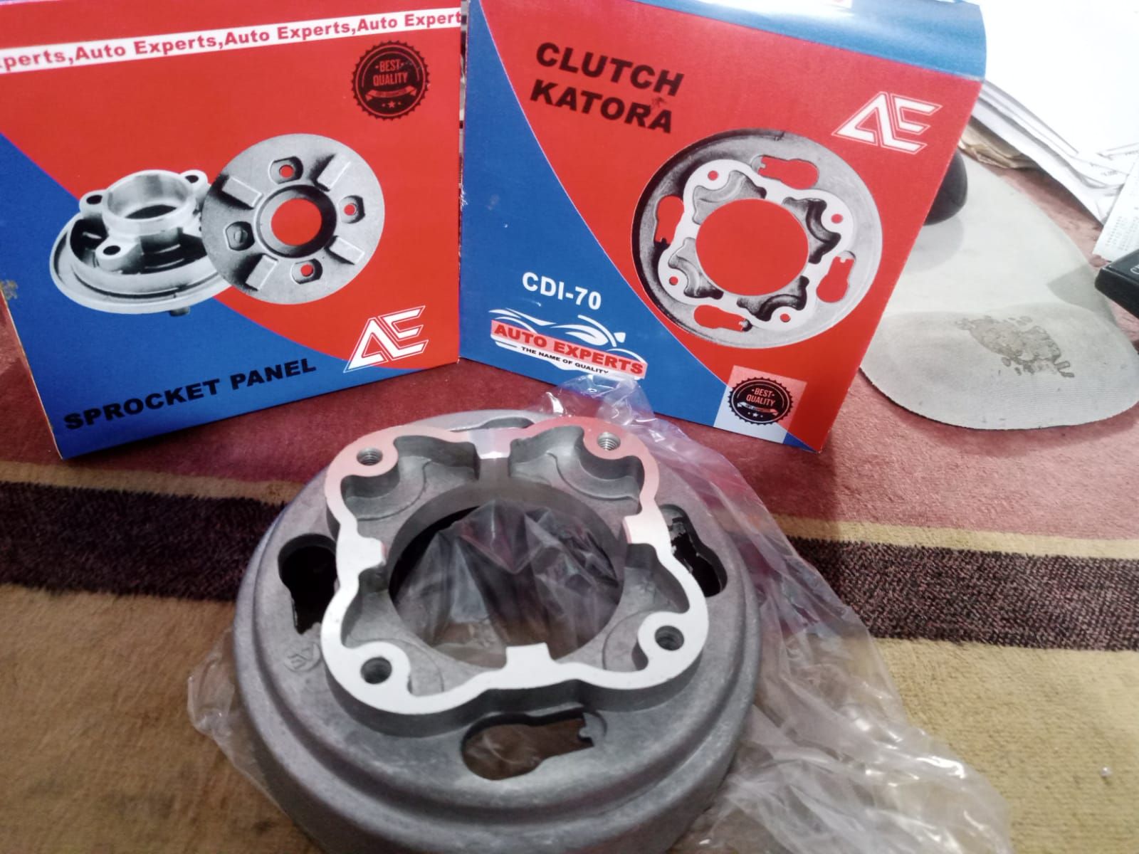 Motorcycle spare parts clutch katora 70cc | Daraz.pk