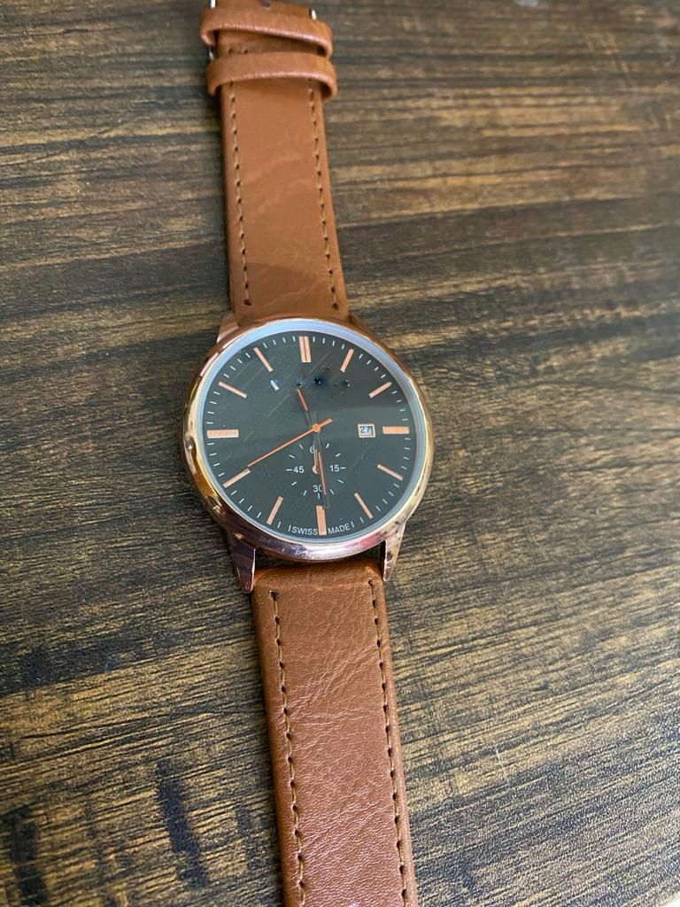 Stylish slim watch with Date feature , Super slim watch for mens | Daraz.pk