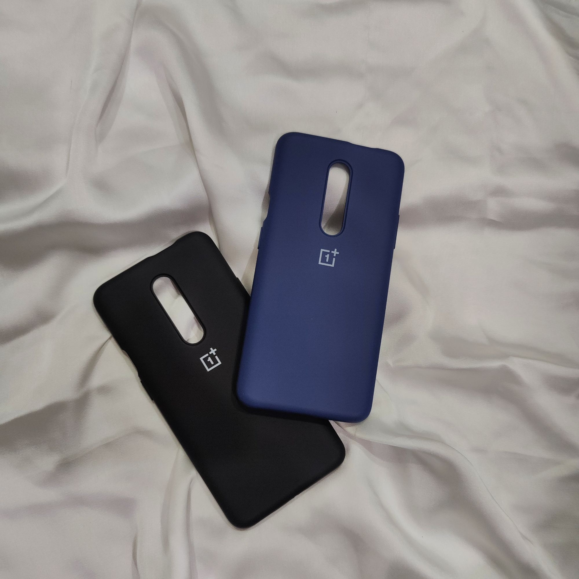 Oneplus 7pro Official Soft Silicone Case With Official Logo | Daraz.pk