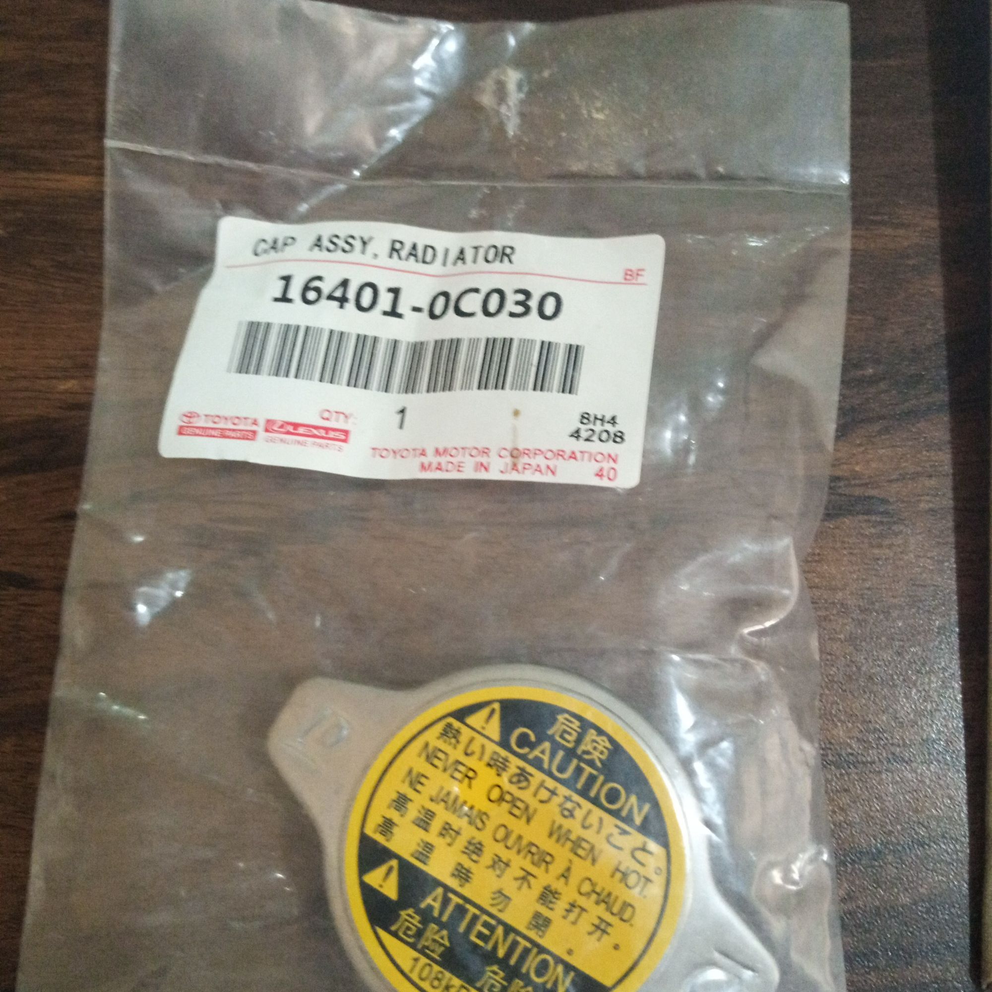 GENUINE TOYOTA TYPE B RADIATOR CAP 108KPA (16401-0C030) Genuine Parts ...