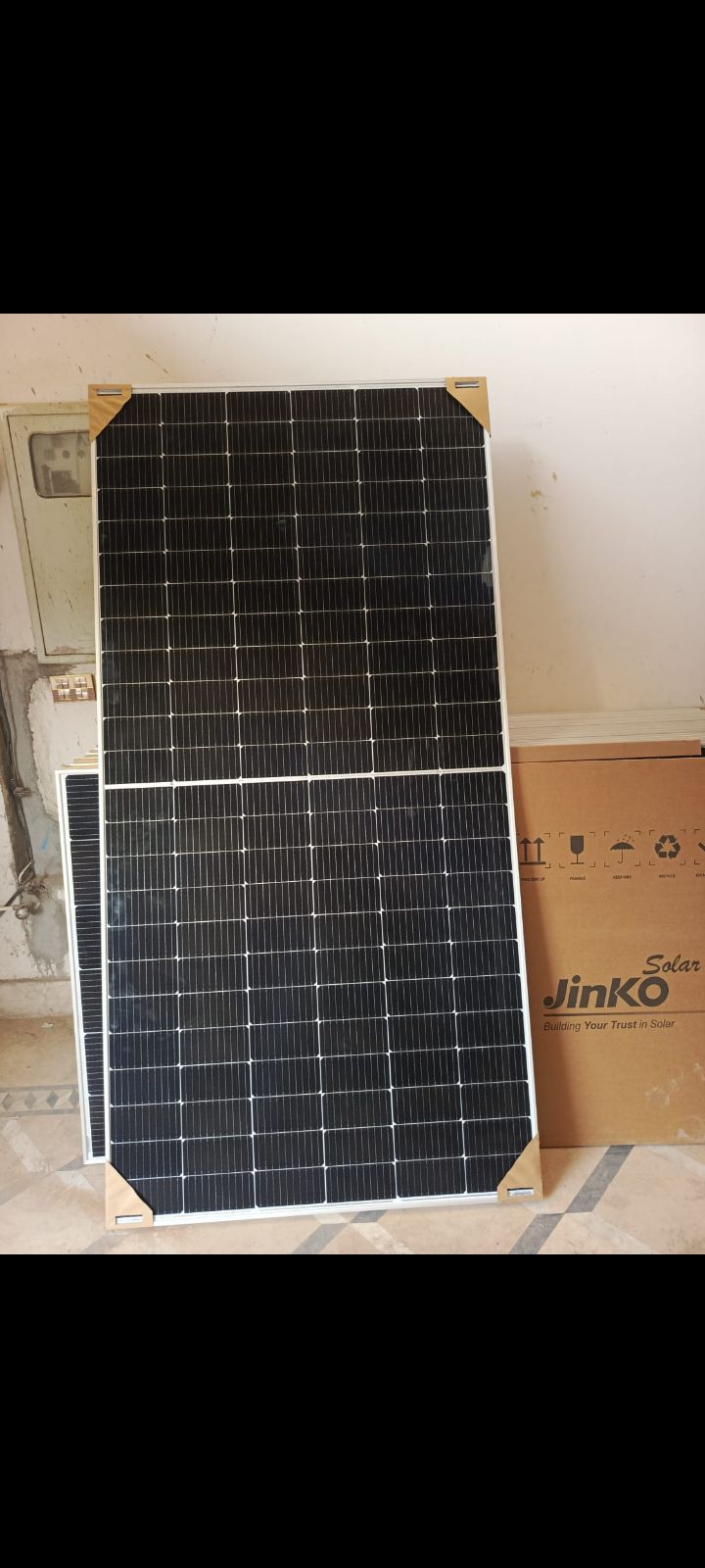 jinko 555/550watts Solar panel | Daraz.pk