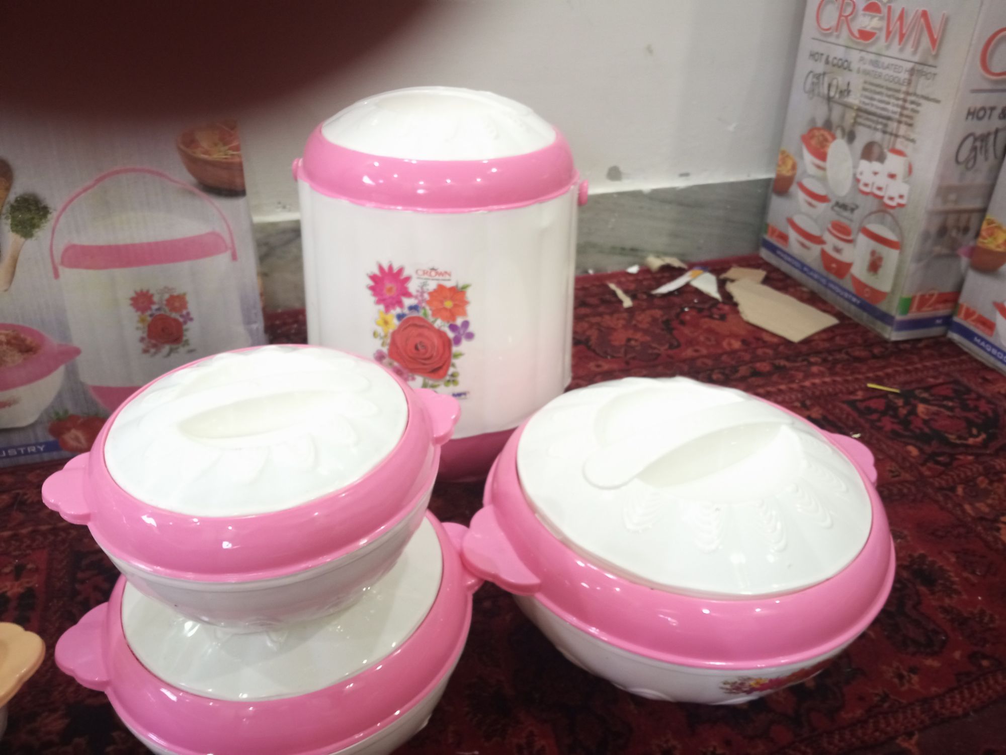 Crown Hot Pot pack 4 piece with water cooler | Daraz.pk