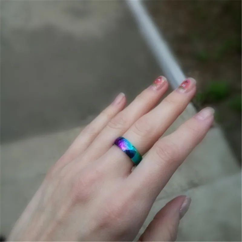 Colourful Rainbow Effect Ring - All Colours of the Rainbow Change ...