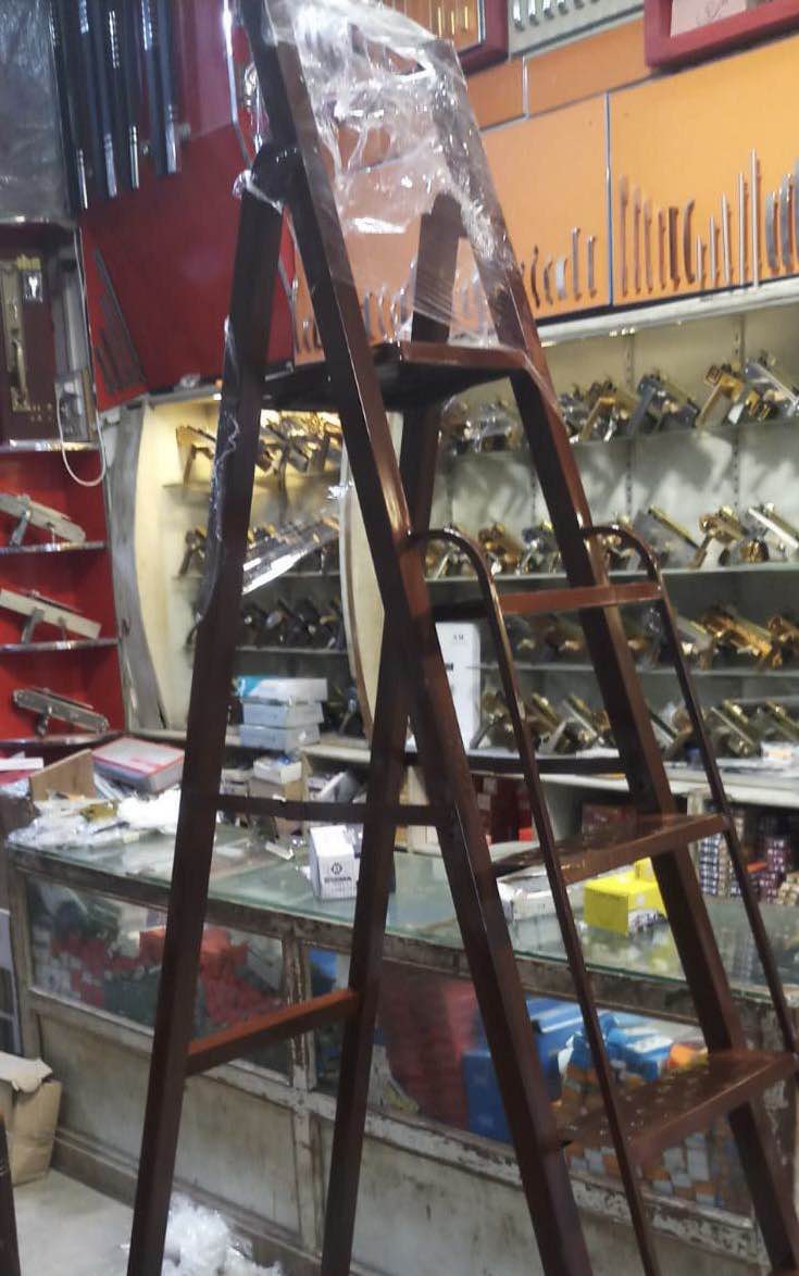 Iron Ladder 4,5, 6 ,7,8 Step foldingheavy duty ladder , non slipped ...