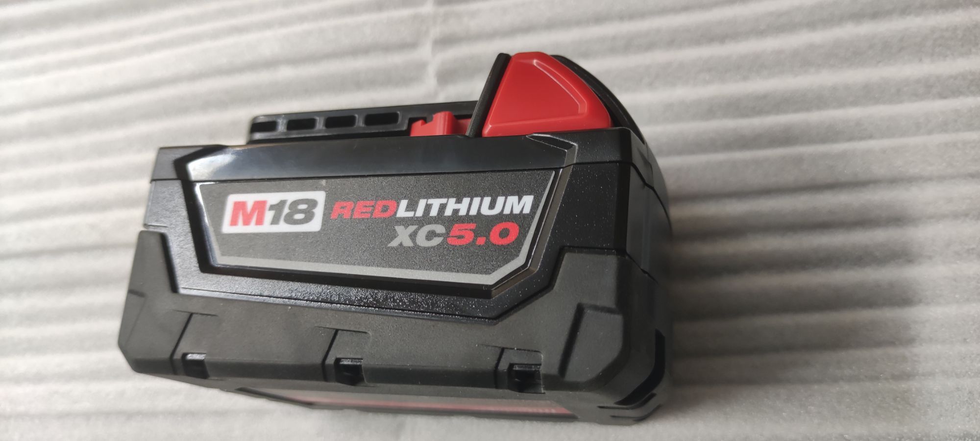 milwaukee m18 5ah lithium ion battery pack | Daraz.pk