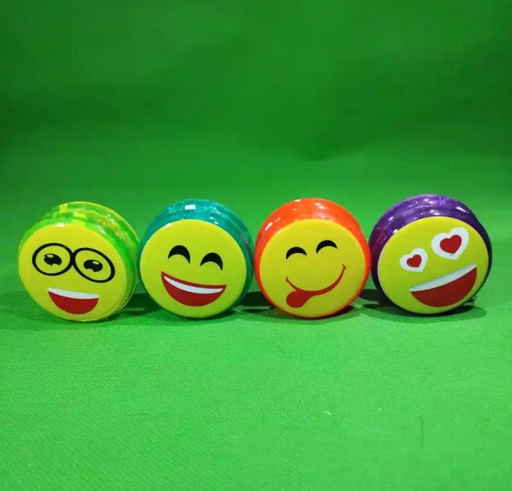 Light-Up Yoyo with Smile Emoji: High-Speed Fun Toy | Daraz.pk