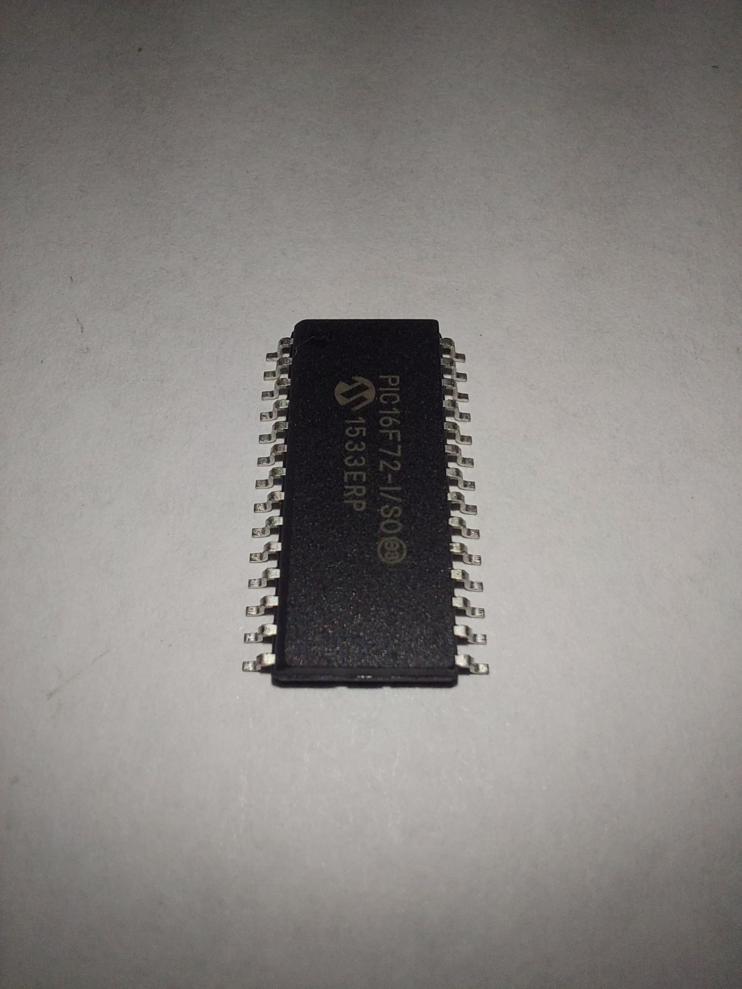 5PCS PIC16F72 SMD Microcontroller 28Pin New And Original | Daraz.pk