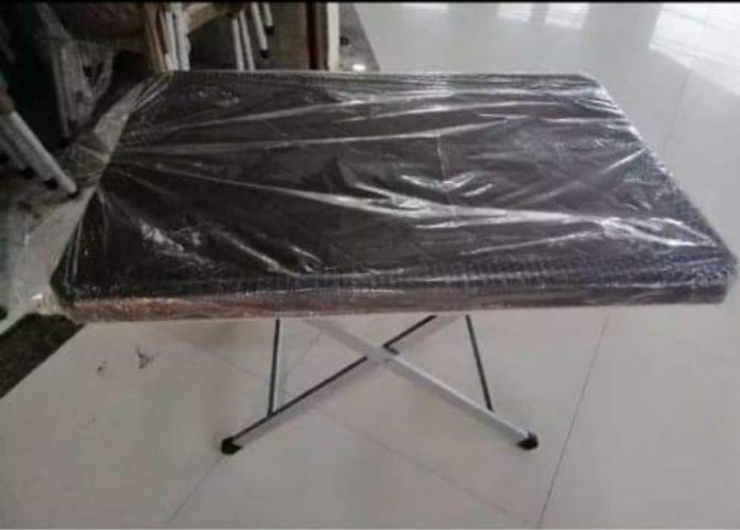 Plastic folding table | Daraz.pk