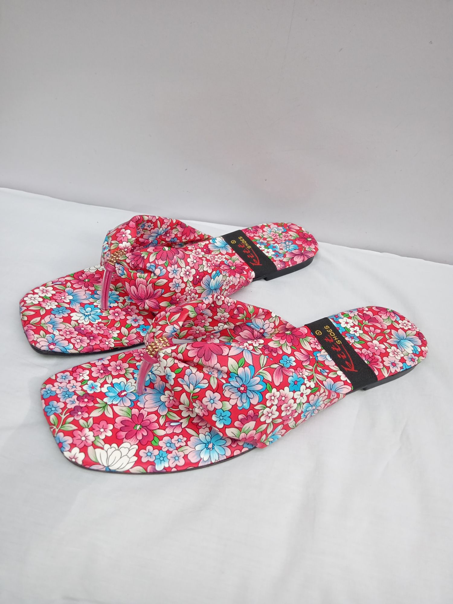 New Chappal for girls and women | Daraz.pk
