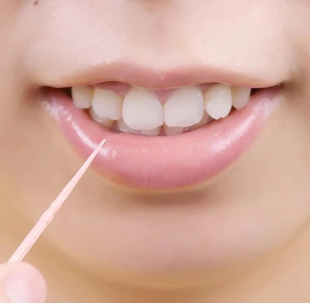 Pack of 35 Teeth Sticks, Plastic Toothpick ( UM Store ) Double Headed ...