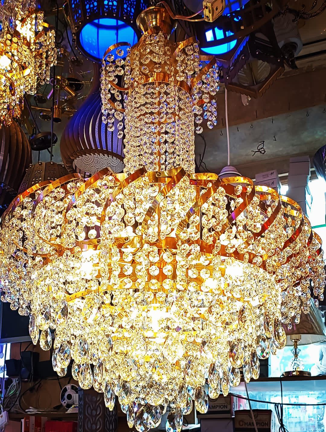 New Jhoomer 10 Light Crystal Fanoos For Ceiling | Daraz.pk