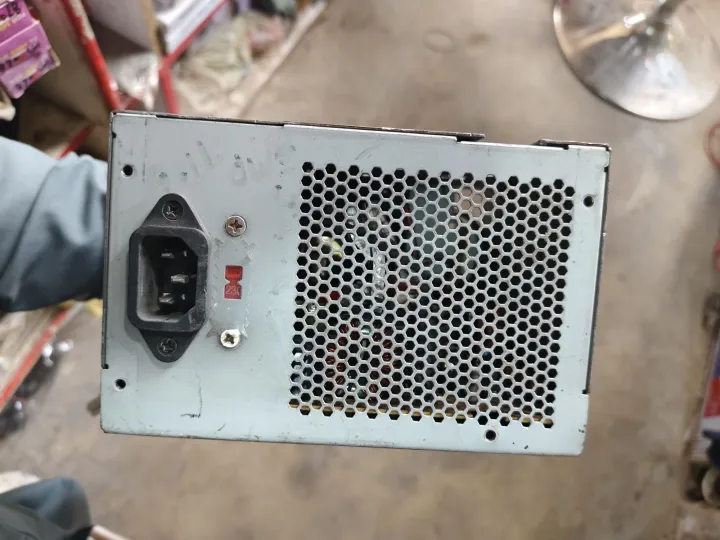 Look Like A New 12 Volt 22 Ampere Computer Power Supply For Air Coolers ...