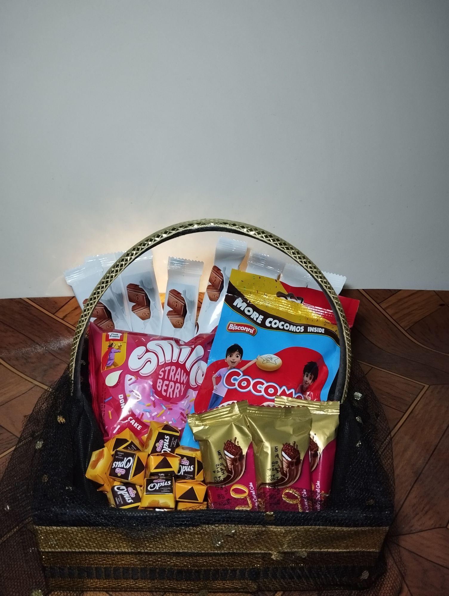 birthday gift basket chocolate basket cocomo bisket flo cake you ...