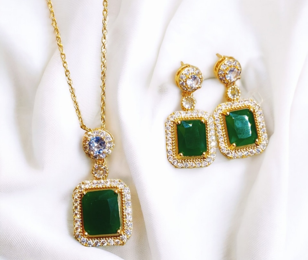 Sparkling Zircon Stone Locket Set Combo | Daraz.pk