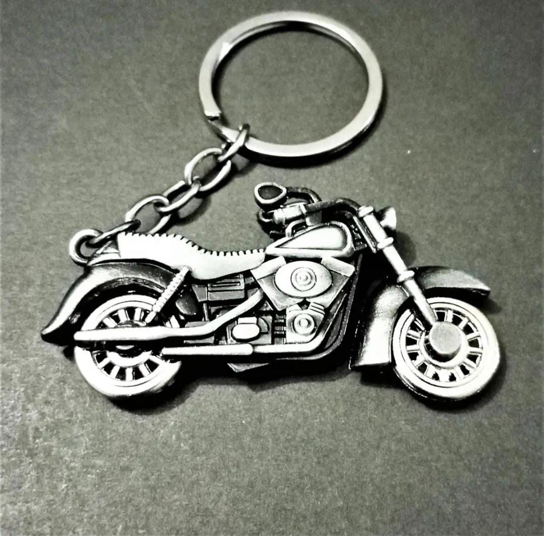 Metallic bike keychain with rotating wheels | Daraz.pk