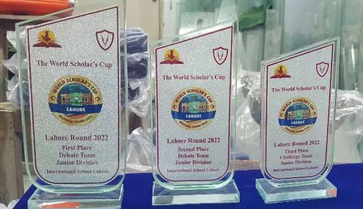 School Shields trophies position set acrylic | Customize design and ...