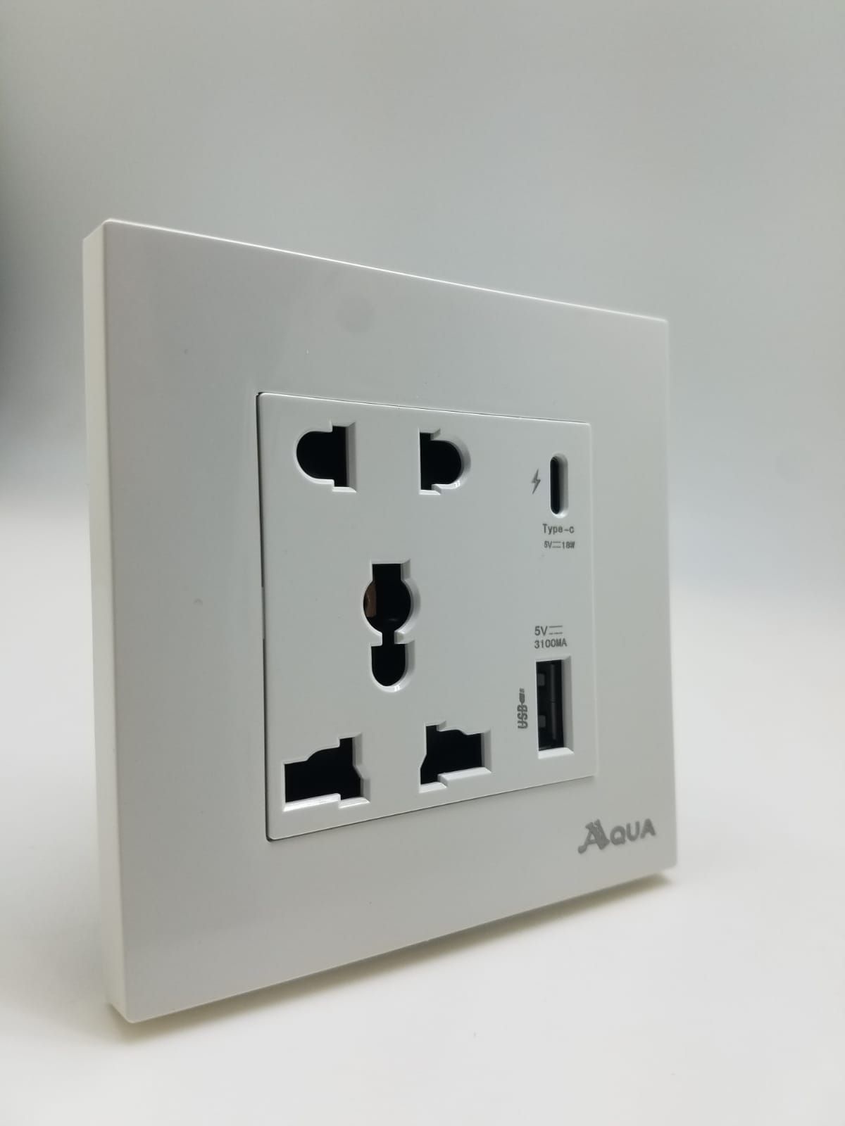High-Quality USB and Type-C Multi-Light Plug: China Fitting Switch ...