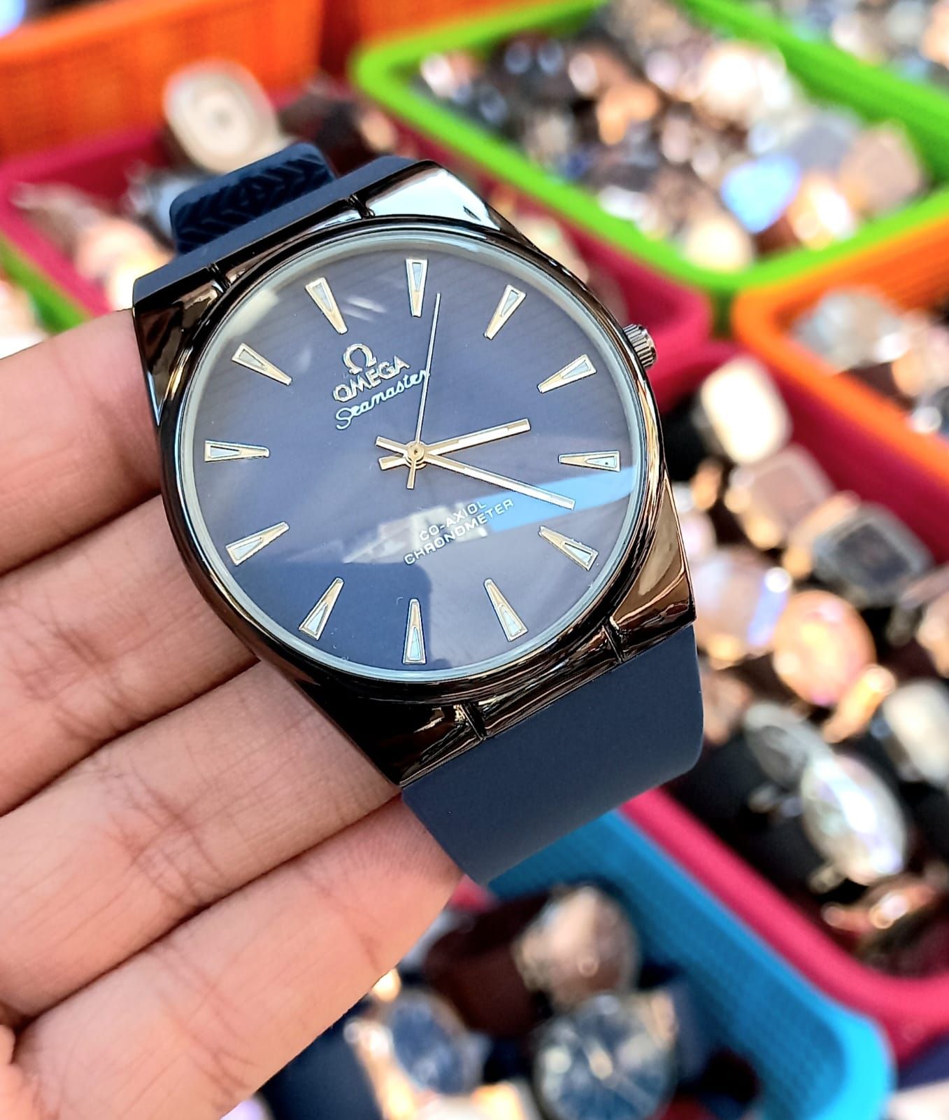 OMEGA MENS COLLECTION RUBBER STRIPS WATCH | Daraz.pk